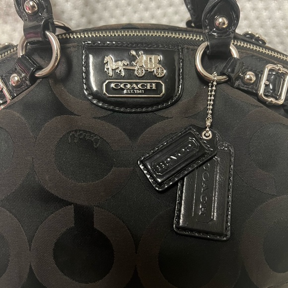 Coach | Bags | Coach Signature Canvas Bag | Poshmark